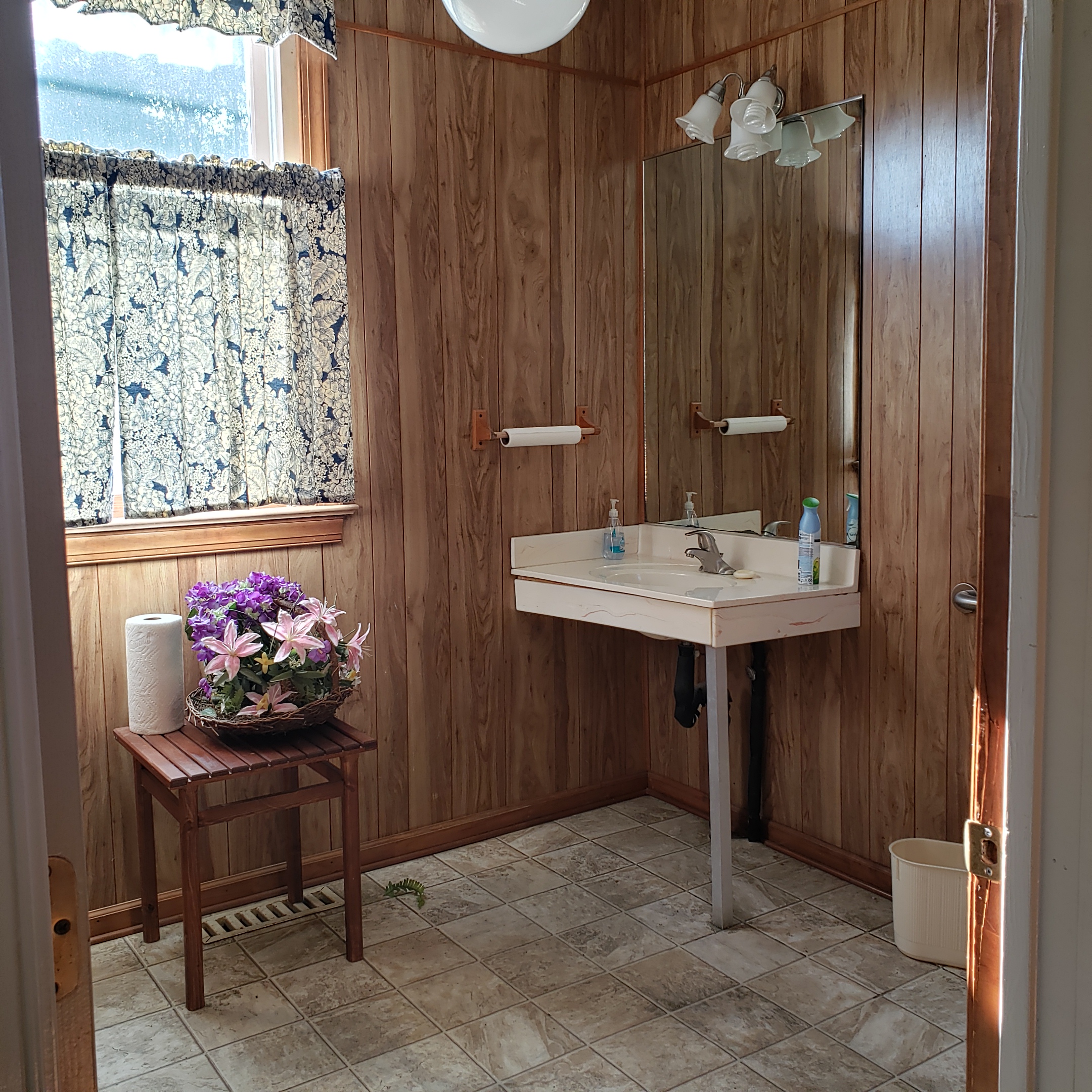 Photo Gallery – Norge Community Hall